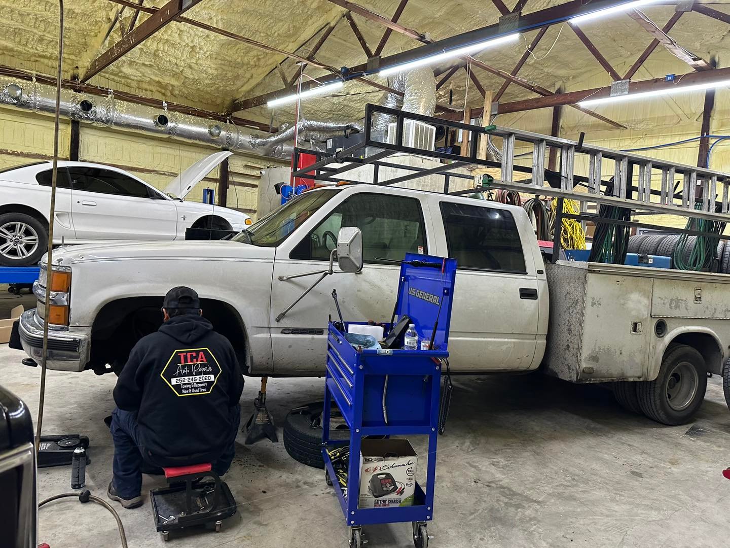 Snow Hill Mechanics Near Me - Auto Shops Open 24/7